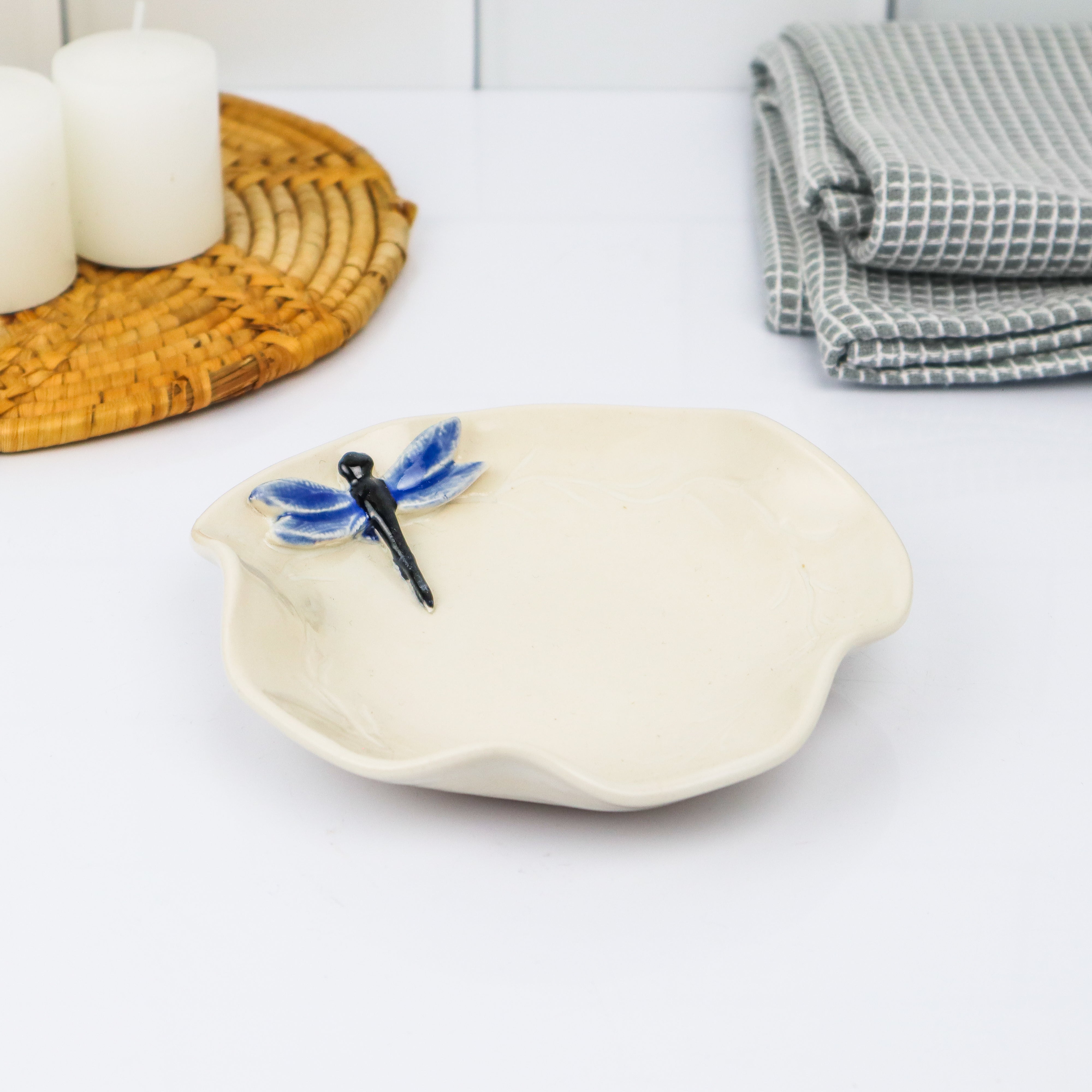 Dragonfly Dish – The Annapolis Pottery